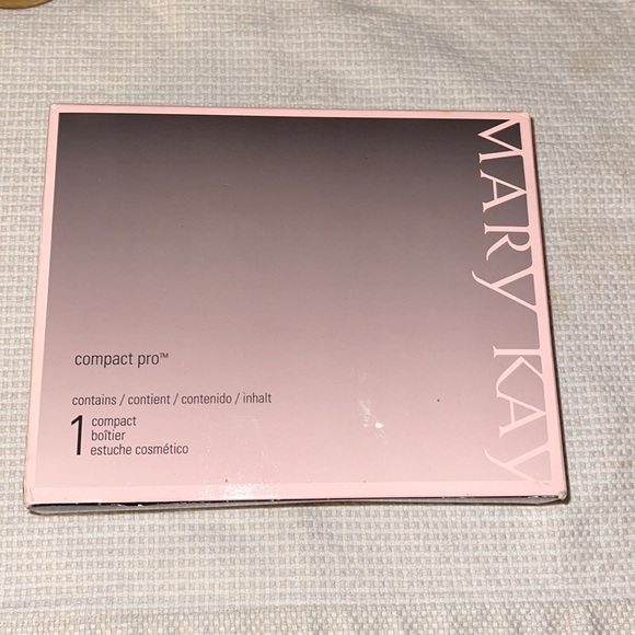 Mary Kay | Makeup | Nib Mary Kay Compact Pro | Poshmark